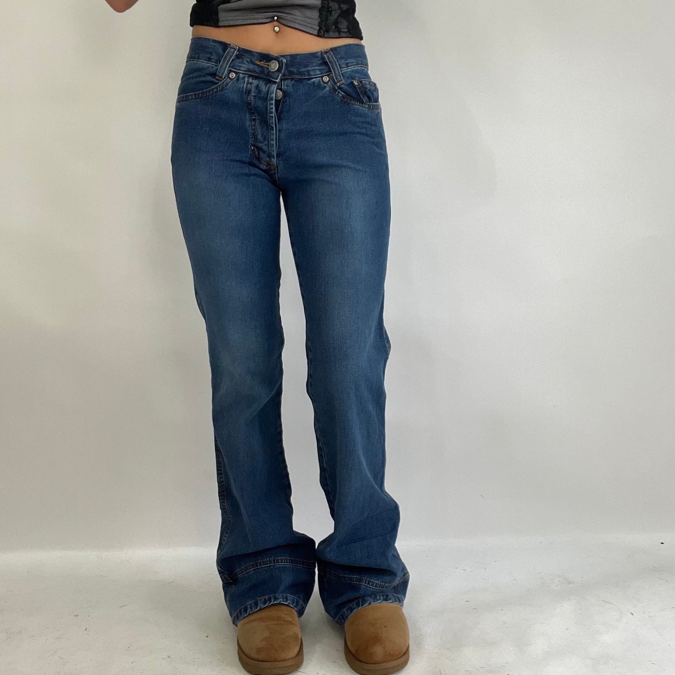 💻INSTA BADDIE DROP | XS blue flared jeans – remass